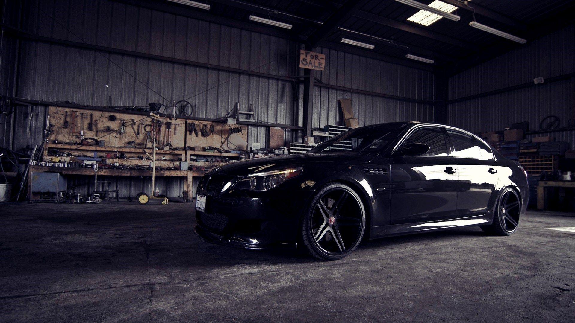 BMW M5 HD – tapety na pulpit i telefon - Tapety